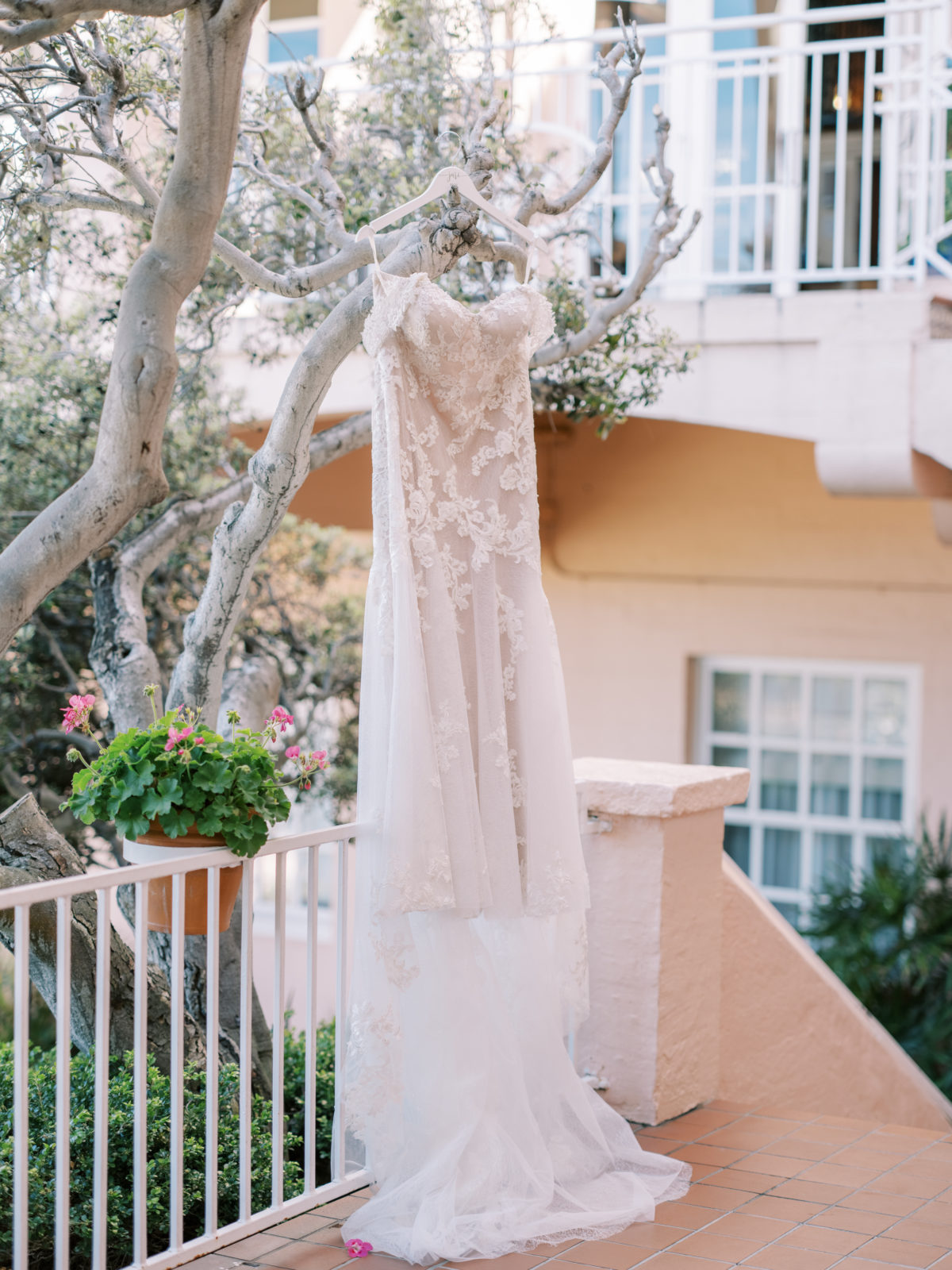 La Valencia Wedding | Mirelle Carmichael